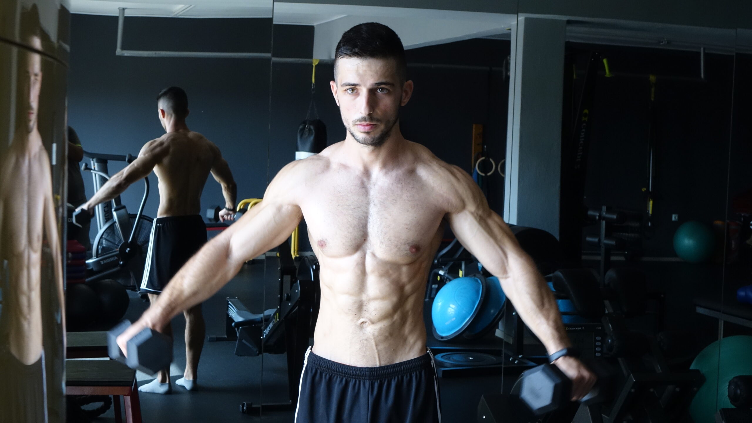 The effects on muscle hypertrophy of different weekly training loads in ...